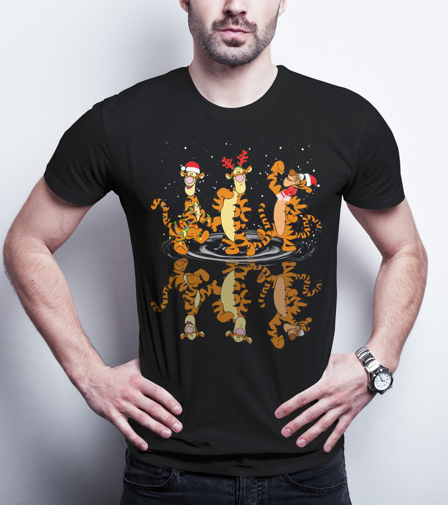 Tigger Santa And Reindeer Christmas Reflections T-Shirt