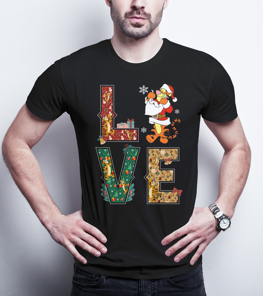Love Tigger Christmas Santa Hat And Gifts T-Shirt