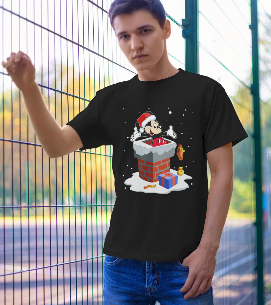 Mickey In Santa Hat Exiting Chimney With Gifts And Snow T-Shirt