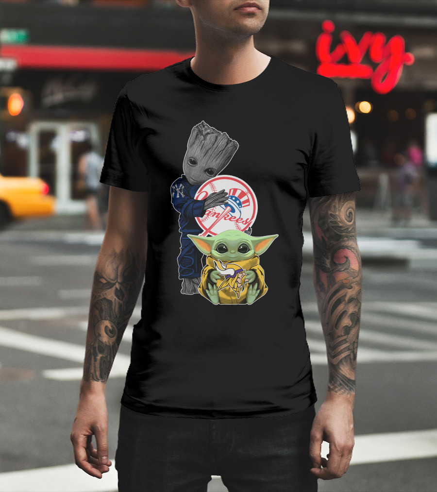 Yankees Baby Groot And Yoda Star Wars Minnesota Vikings T-Shirt
