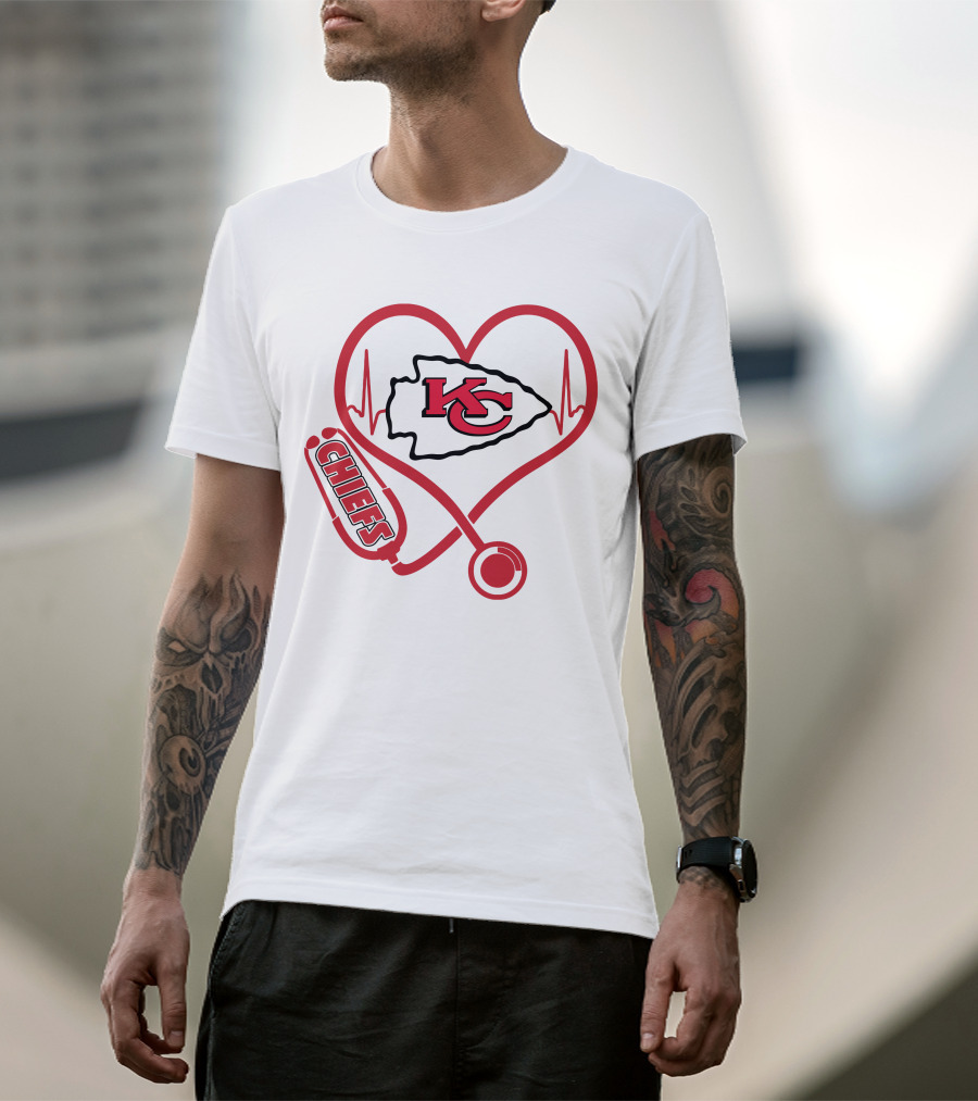 Nurse Love Kansas City Chiefs Heart Stethoscope T-Shirt