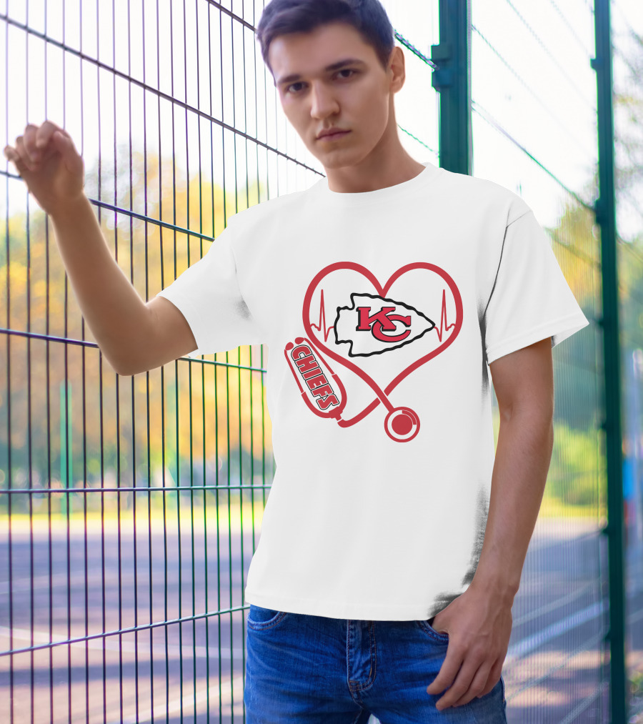 Nurse Love Kansas City Chiefs Heart Stethoscope T-Shirt