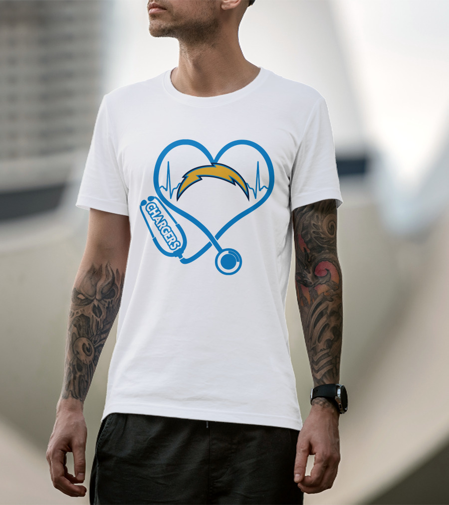 Nurse Love Chargers Heartbeat Stethoscope Football Fan T-Shirt