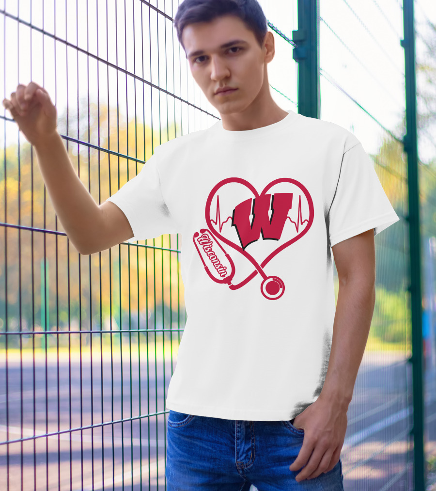 Nurse Love Wisconsin Badgers Heartbeat Stethoscope T-Shirt