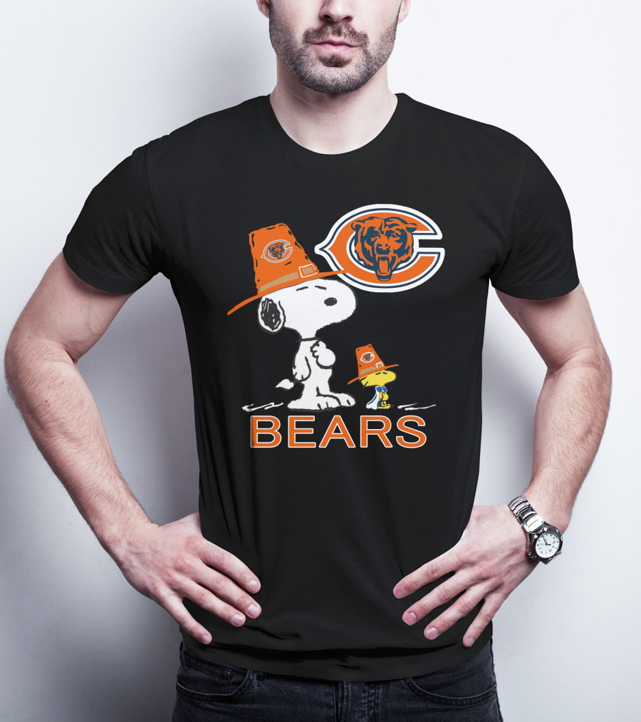 Chicago Bears Snoopy Thanksgiving Pilgrim Hat Peanuts T-Shirt
