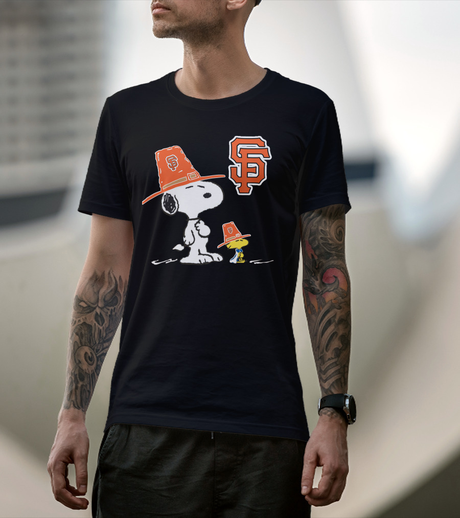 San Francisco Giants Snoopy Woodstock Thanksgiving Hat T-Shirt