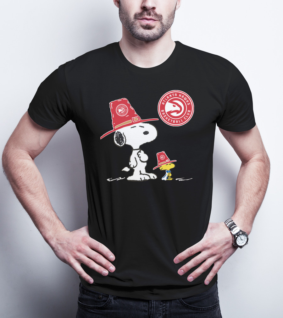 Atlanta Hawks Basketball Club Snoopy Woodstock Fan Hat T-Shirt