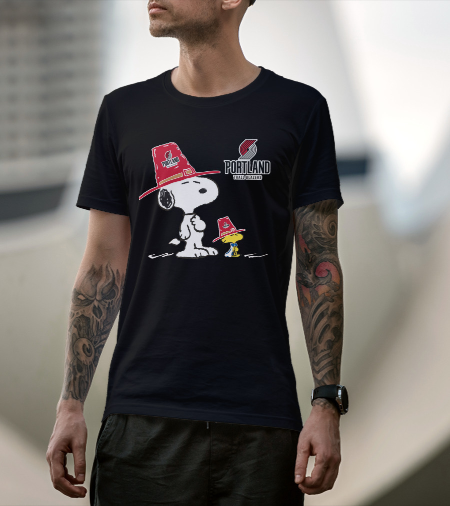 Portland Trail Blazers Snoopy Woodstock Red Hat T-Shirt