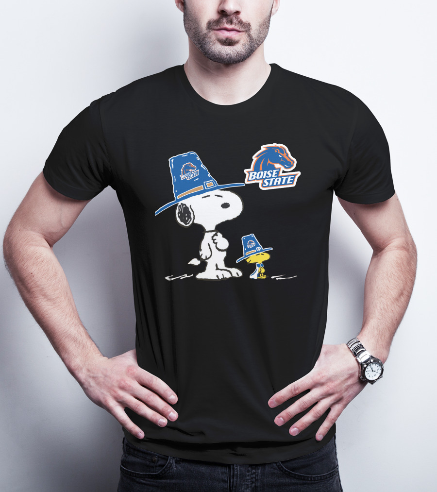 Boise State Broncos Snoopy And Woodstock Pilgrim Hats T-Shirt