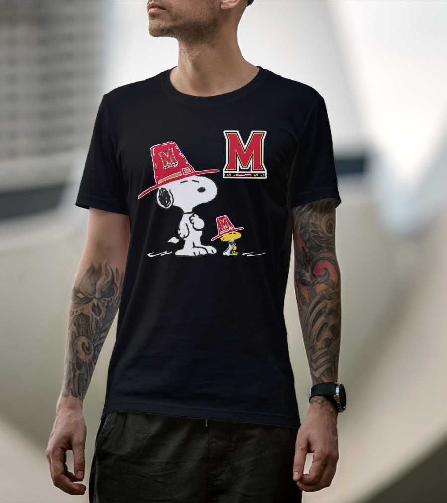 Maryland Terrapins Snoopy And Woodstock Pilgrim Hats T-Shirt