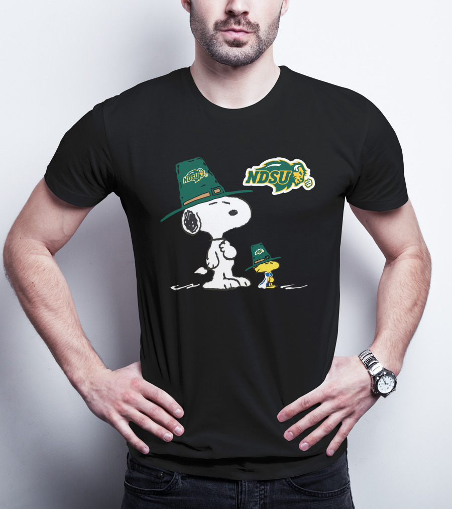 NDSU Bison Snoopy And Woodstock Green Hat Peanuts T-Shirt