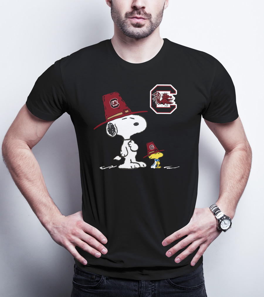South Carolina Gamecocks Snoopy Woodstock Thanksgiving Pilgrim Hats T-Shirt