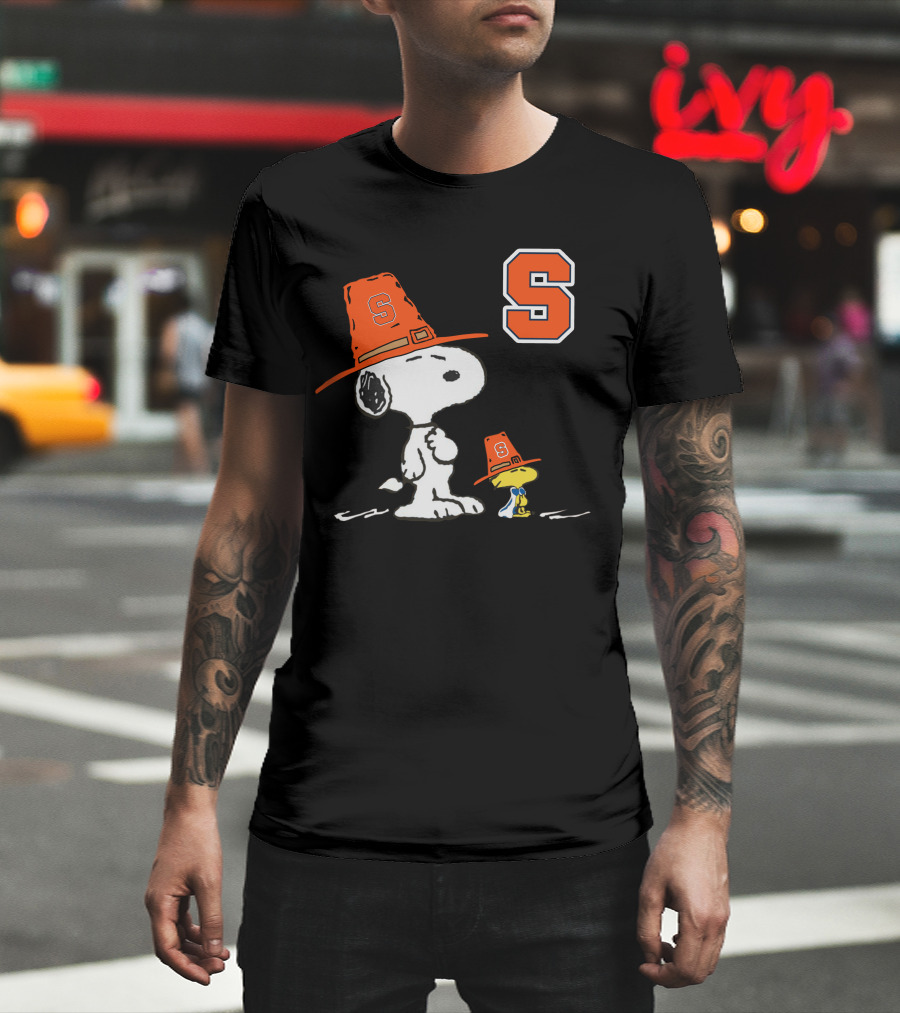 Syracuse Orange Snoopy Woodstock Pilgrim Hats T-Shirt