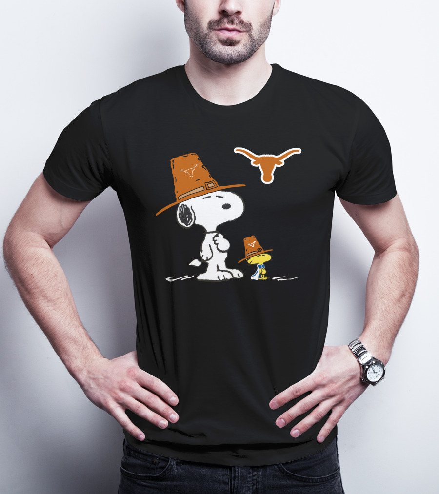 Texas Longhorn Snoopy Woodstock Wearing Cowboy Hats With Longhorn T-Shirt