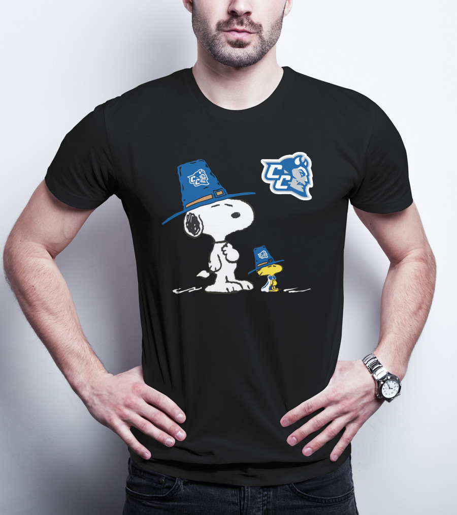 Cent Conn St Snoopy And Woodstock Blue Devils Pilgrim Hats T-Shirt