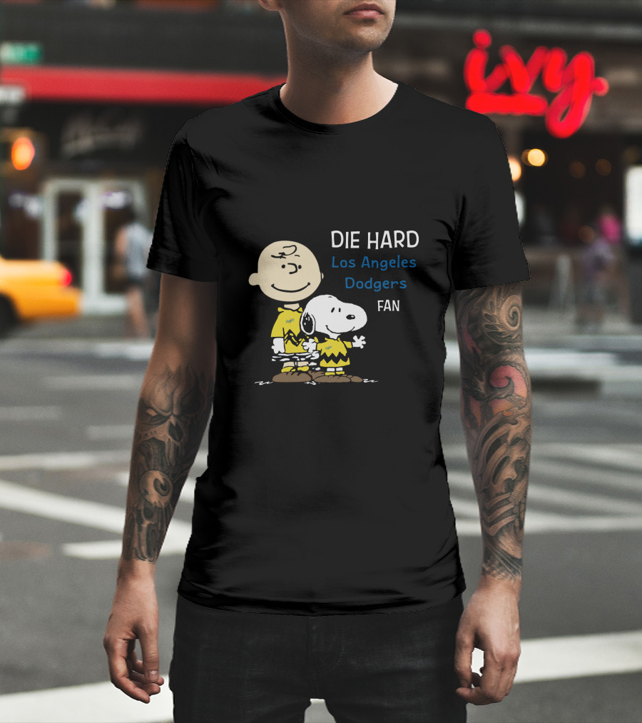 Die Hard Los Angeles Dodgers Fan Charlie Brown And Snoopy T-Shirt