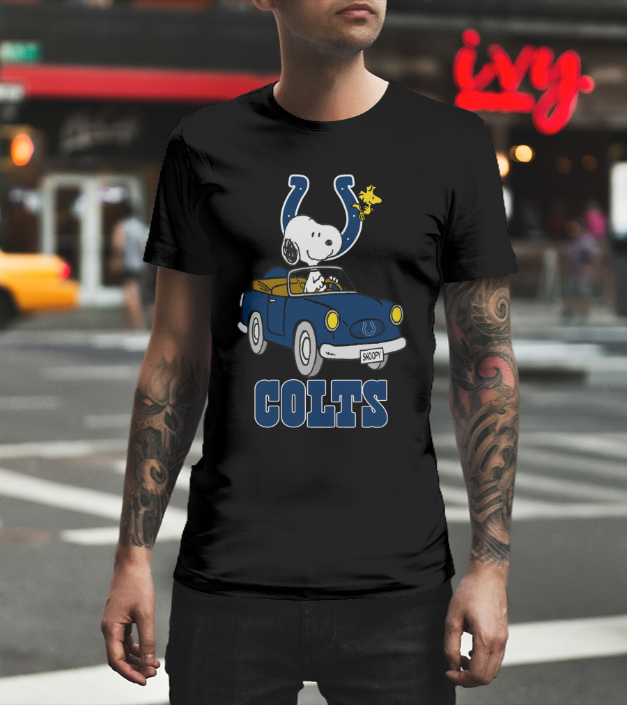 Colts Snoopy Woodstock Riding Blue Car T-Shirt