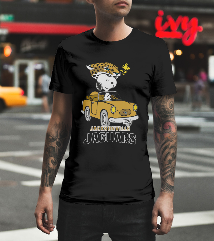 Jacksonville Jaguars Snoopy Driving Car With Woodstock T-Shirt