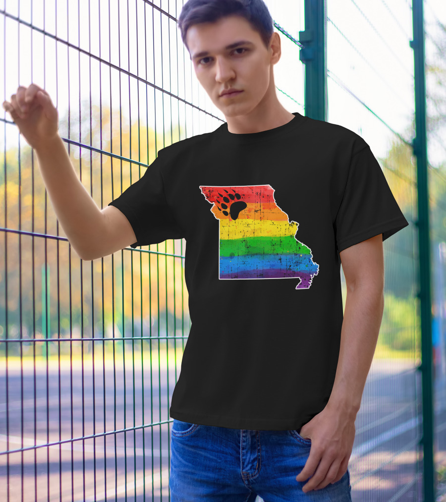Missouri State Shape With Rainbow Bear Paw Pride Flag T-Shirt