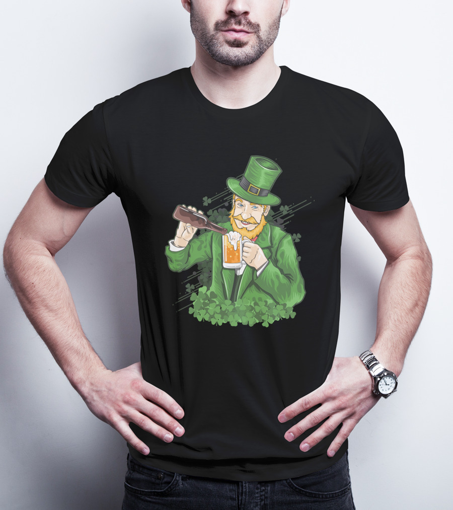 St Patrick's Day Leprechaun Pouring Shamrock Beer T-Shirt
