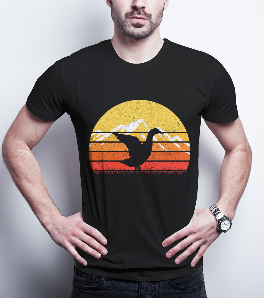 Retro Vintage Duck Silhouette With Sunset And Mountain Stripes T-Shirt