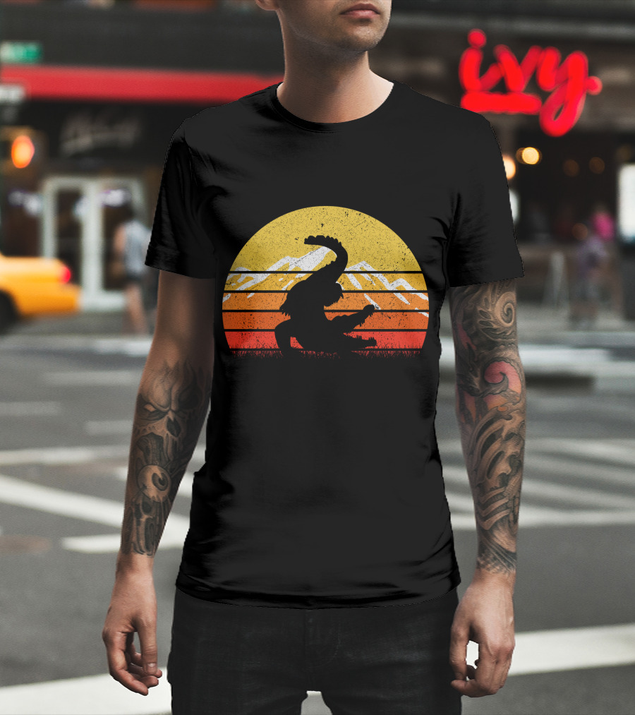 Retro Vintage Alligator Sunset Mountain T-Shirt