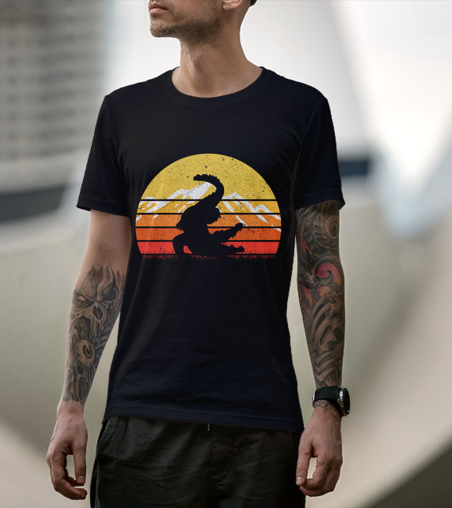 Retro Vintage Alligator Sunset Mountain T-Shirt