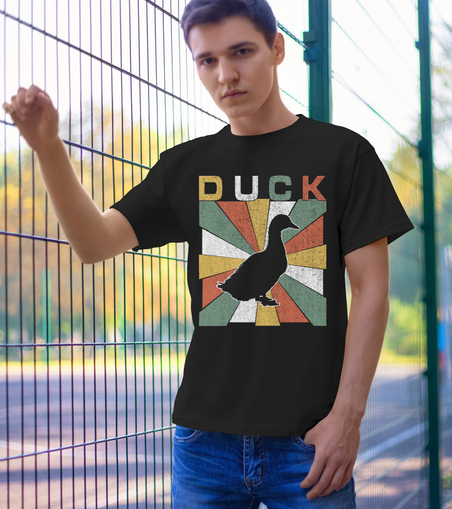 Duck Retro 70s Vintage Silhouette Sunburst T-Shirt