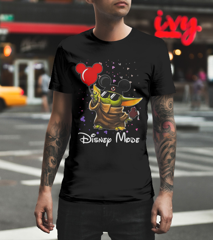 Disney Mode Baby Yoda With Mickey Balloon And Ears T-Shirt