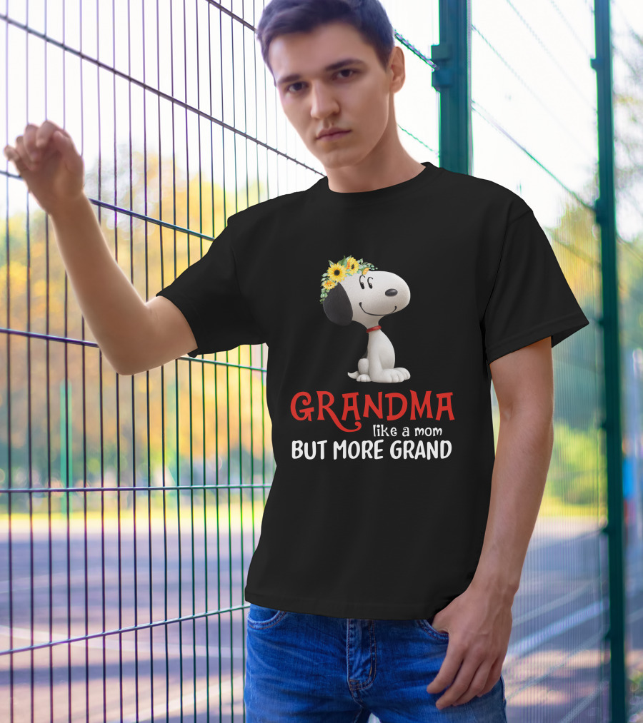 GRANDMA Like A Mom But More Grand Snoopy Sunflower Crown T-Shirt