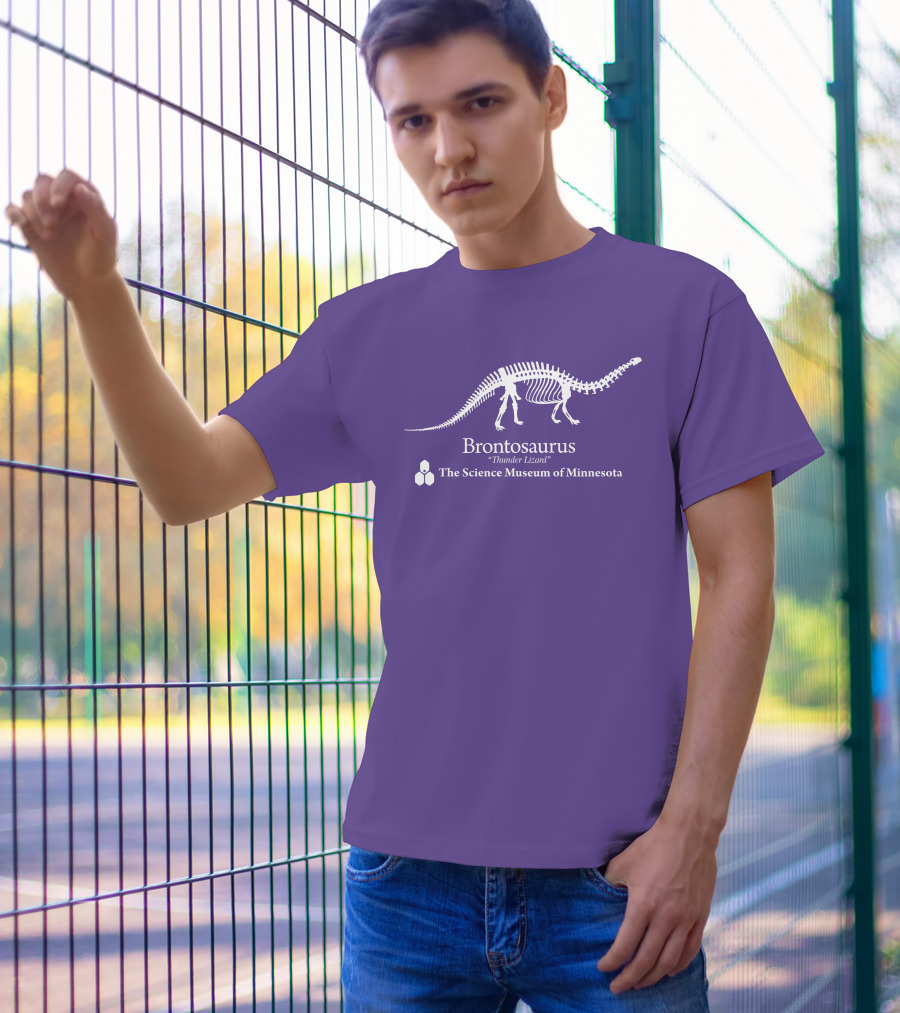 Brontosaurus Thunder Lizard Dinosaur Skeleton The Science Museum Of Minnesota T-Shirt