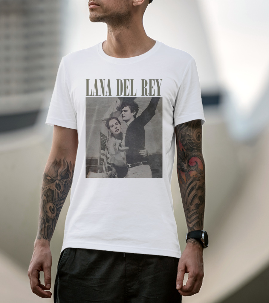 Lana Del Rey Vintage American Flag Couple Embrace T-Shirt
