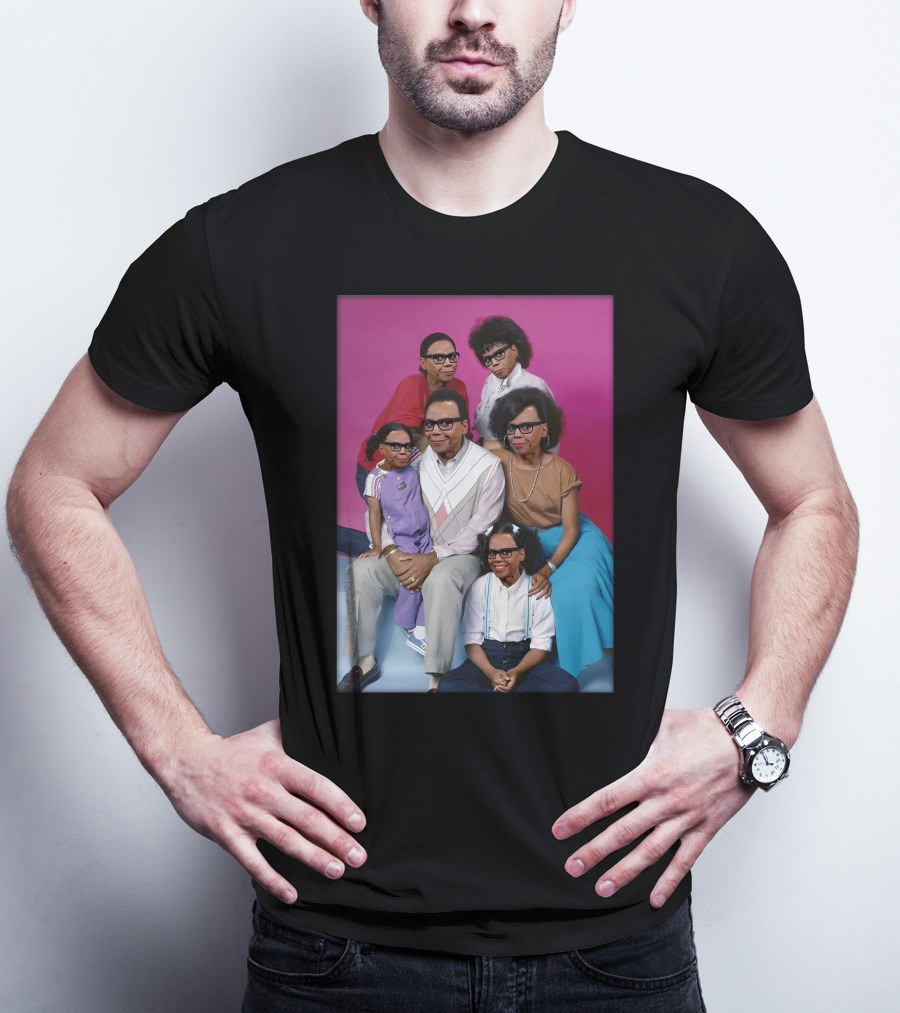 Mcdonkey Designs Keeping Up With The Ru's Family Portrait With Glasses On Pink Background T-Shirt
