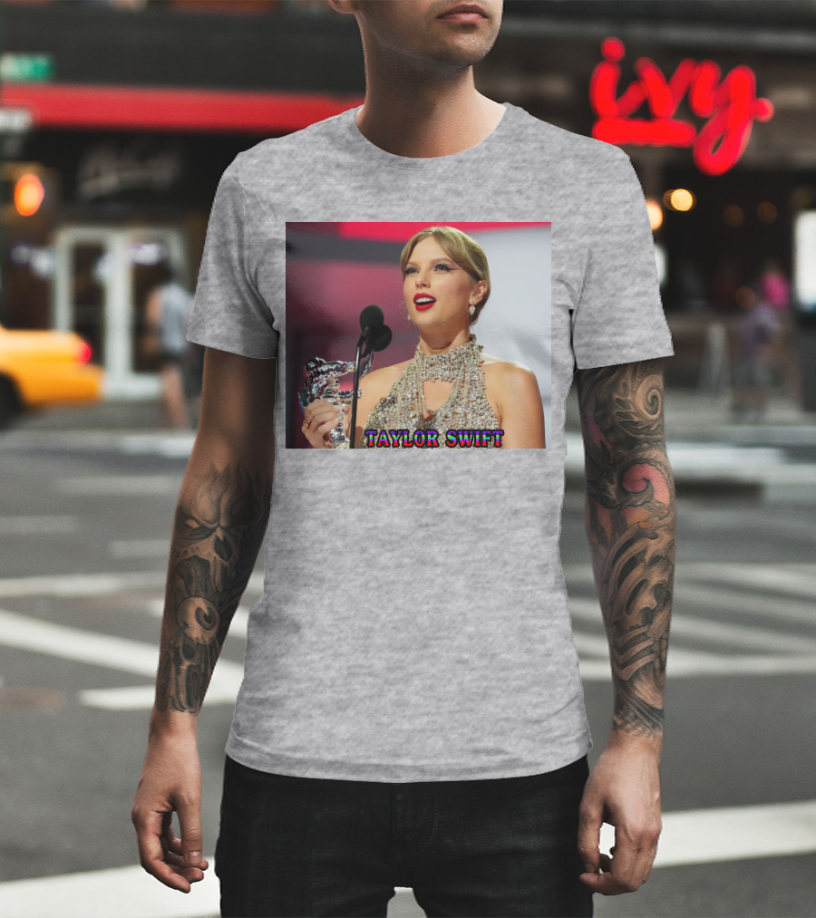 Taylor Swift Singer Songwriter Award Moment T-Shirt