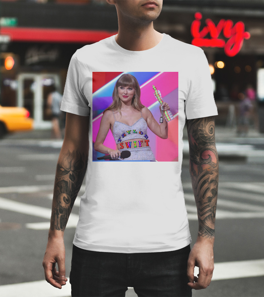 Taylor Swift Brit Awards Winning Moment T-Shirt