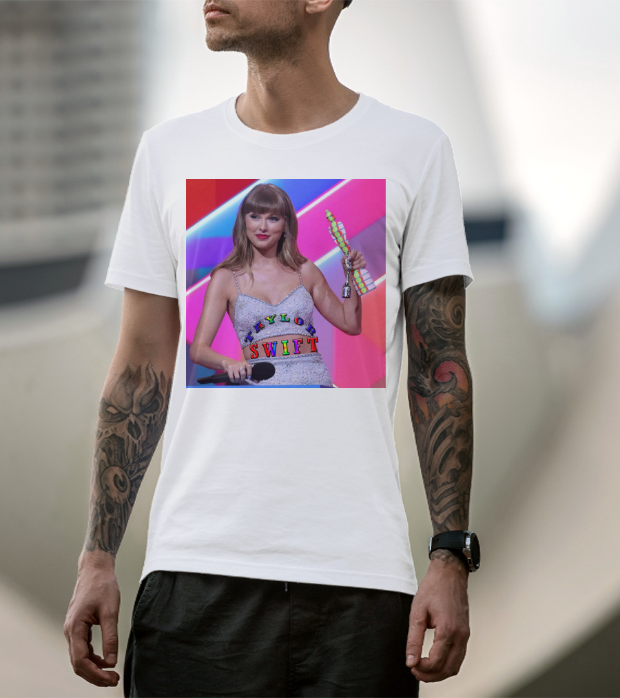 Taylor Swift Brit Awards Winning Moment T-Shirt