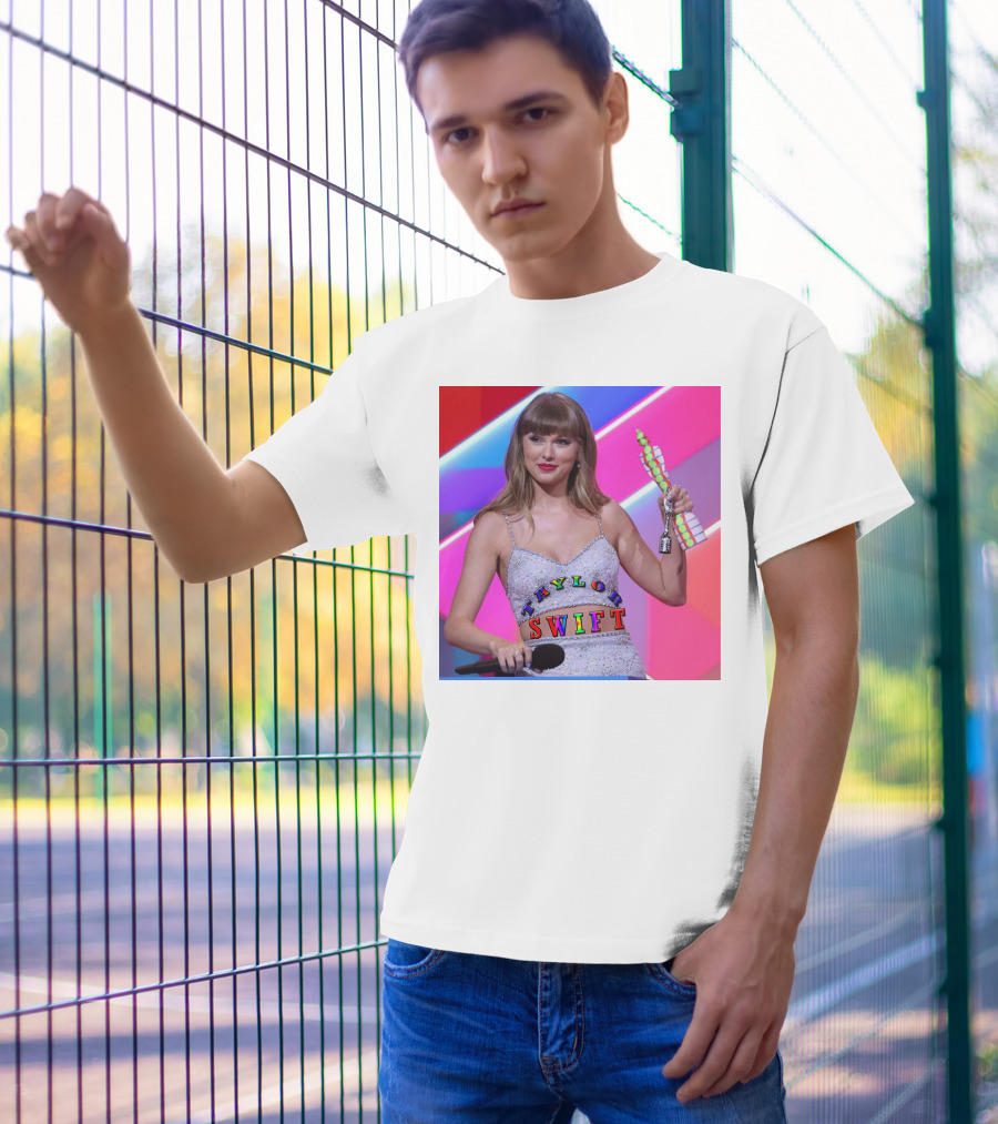 Taylor Swift Brit Awards Winning Moment T-Shirt