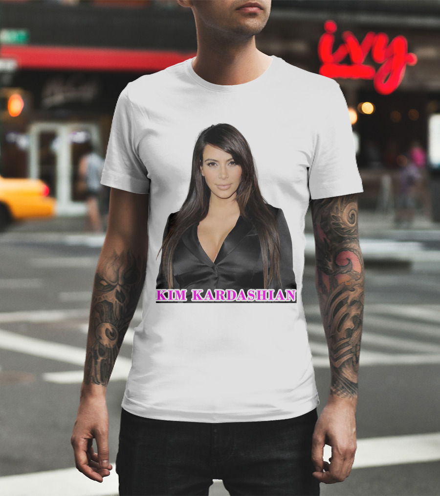 KIM KARDASHIAN T-Shirt