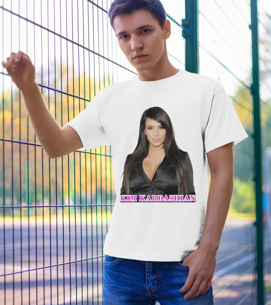 KIM KARDASHIAN T-Shirt