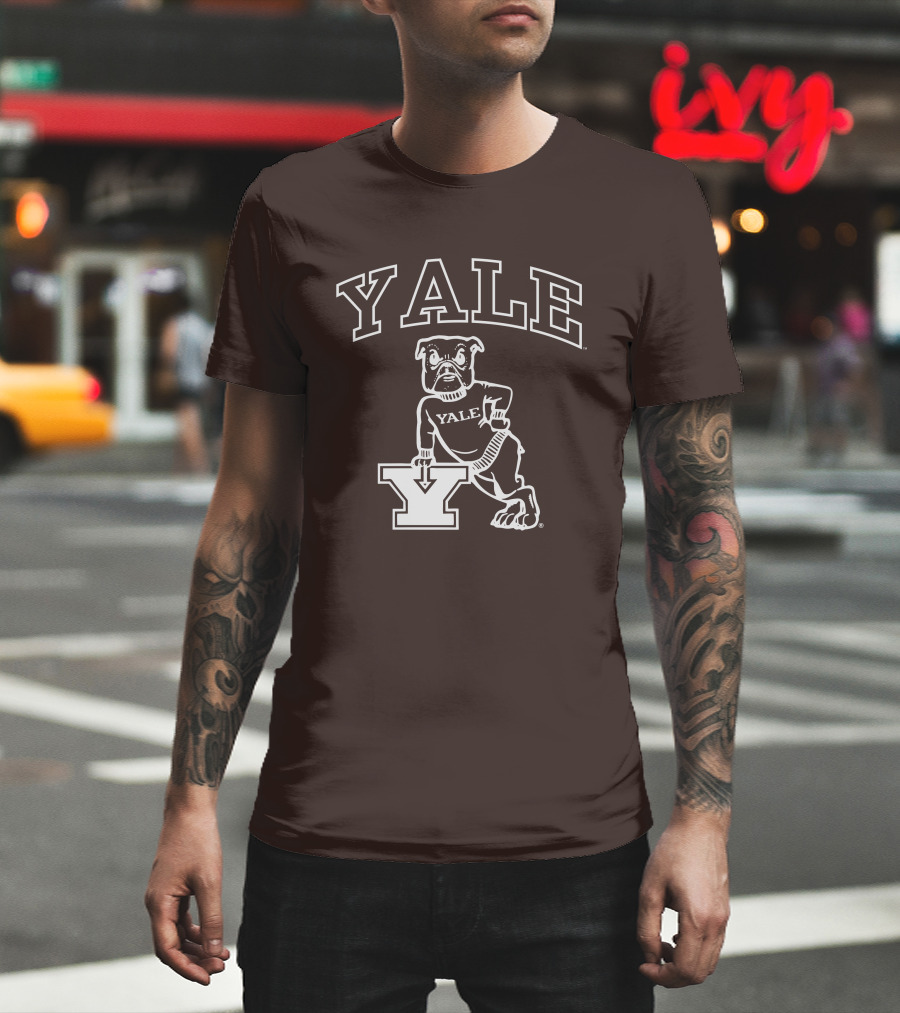 Yale Bulldogs Vintage Mascot Drawing T-Shirt