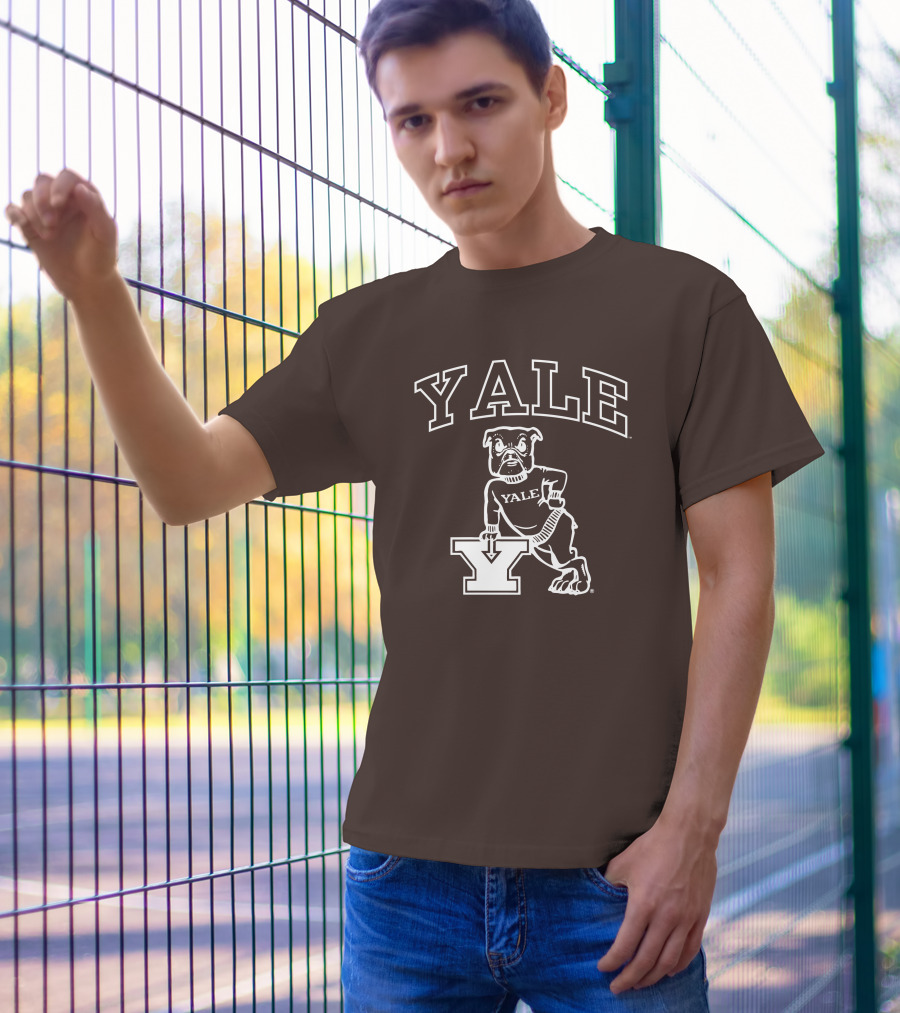 Yale Bulldogs Vintage Mascot Drawing T-Shirt