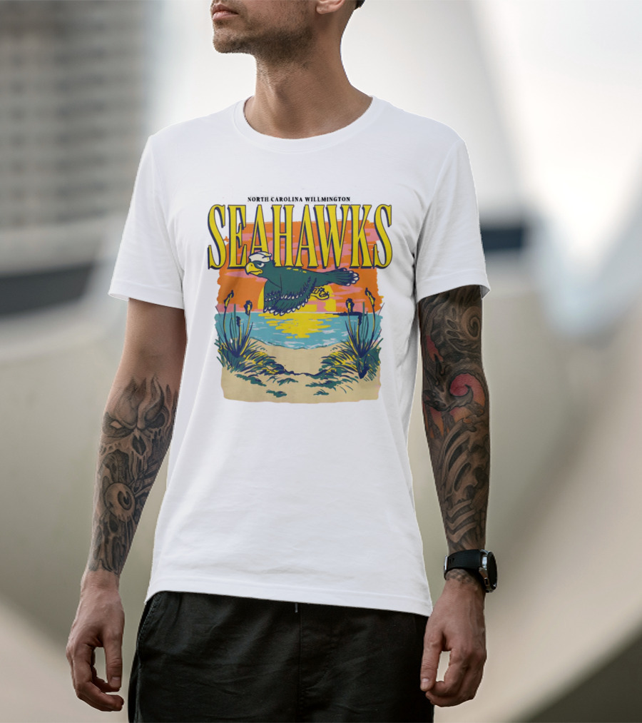 North Carolina Wilmington Seahawks Throwback Retro Beach Sunset Scene T-Shirt