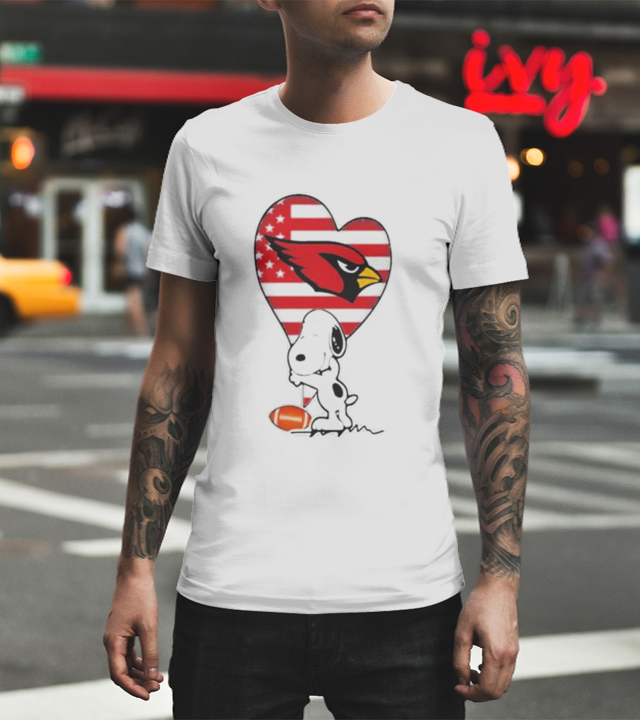 Arizona Cardinals NFL Football Peanuts Movie Snoopy Hugging Heart T-Shirt