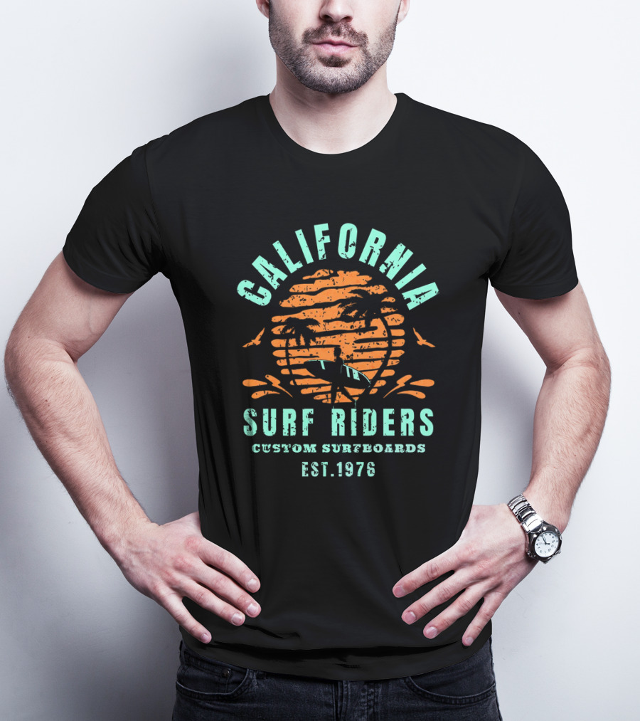 California Surf Riders Custom Surfboards Est. 1976 Vintage Beach Scene T-Shirt