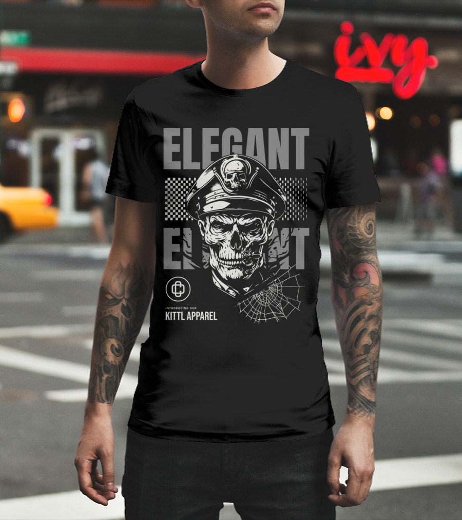 Elegant Captain Skull Kittl T-Shirt