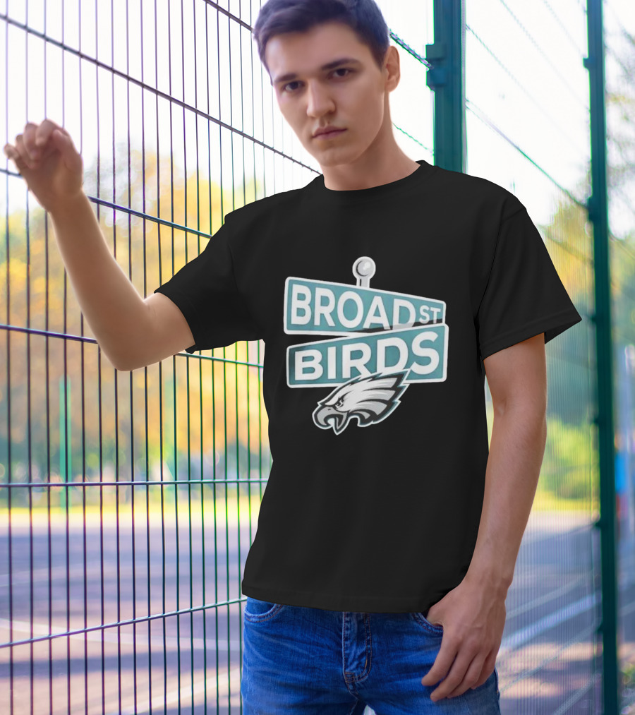 Philadelphia Eagles Broad St Birds Logo NFL Merchandising T-Shirt