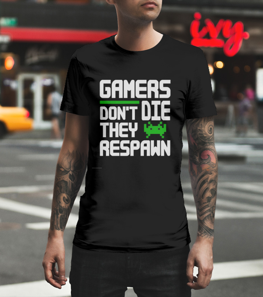 Gamers Don’t Die They Respawn Retro Space Invader T-Shirt