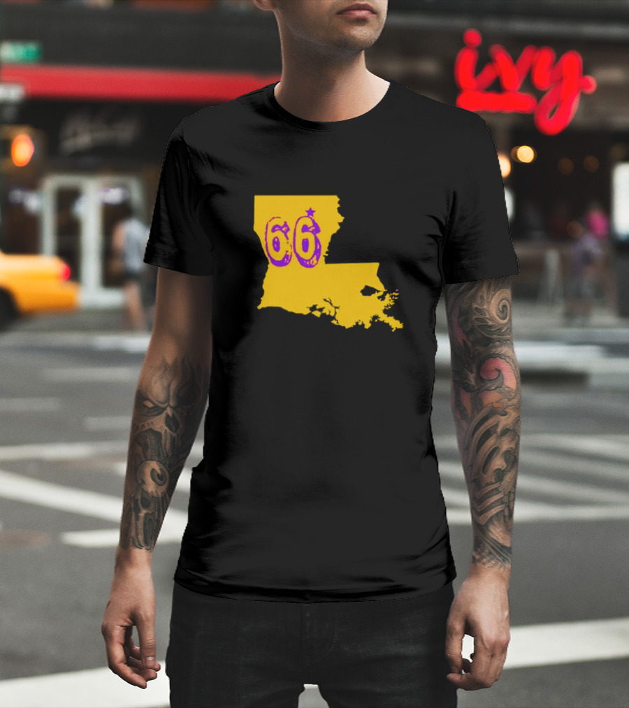 Louisiana State 66 Will Campbell LSU Tigers Map Outline T-Shirt