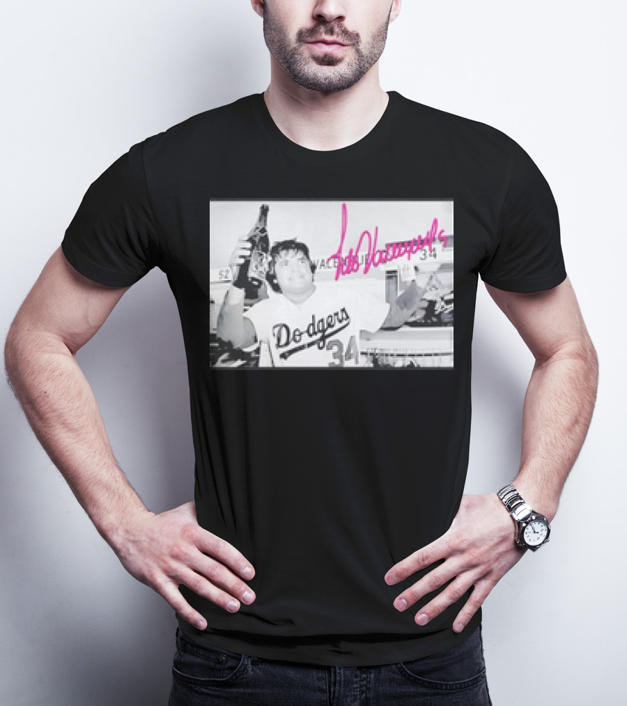 Dodgers Fernando Valenzuela Vintage Photo With Signature Baseball T-Shirt