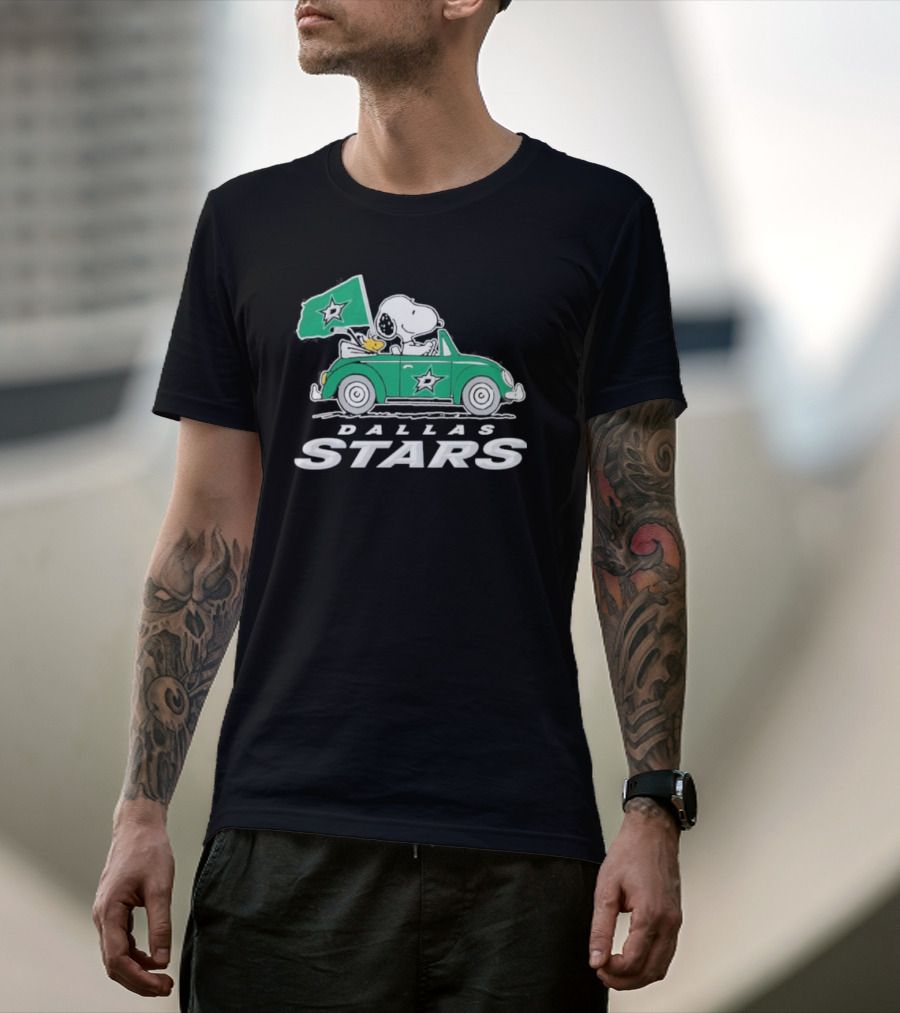 Snoopy And Woodstock Driving Green Car With Dallas Stars Flag T-Shirt